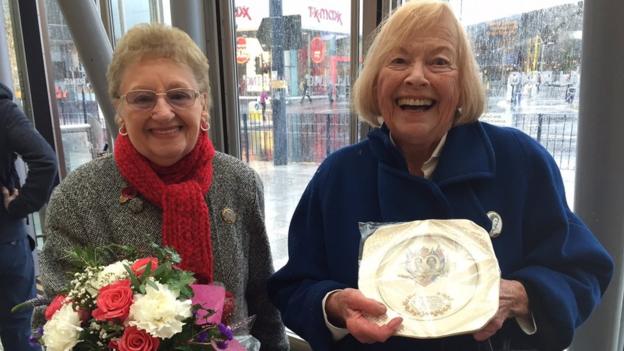 Queen officially reopens New Street station on Birmingham tour - BBC News