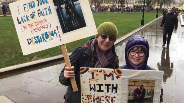 Greta Thunberg Bristol climate strike: 'The world is on fire' - BBC News