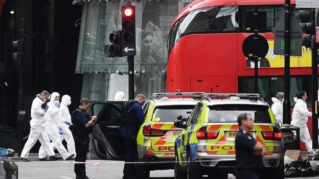 'Run, hide, tell' holiday terror advice appeal reissued - BBC News