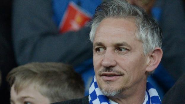 Gary Lineker announces death of 'wonderful' father - BBC News
