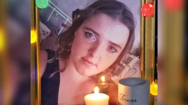 Holly Bramley: Memorial candles lit a year after her death - BBC News