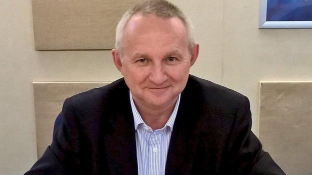 Booking.com users angry at firm's response to hacks - BBC News