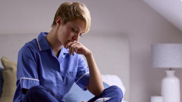 Long Covid: Health staff go to court for compensation - BBC News