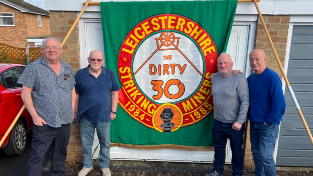 Miners' strike 1984: The pitmen dubbed scabs for going on strike - BBC News