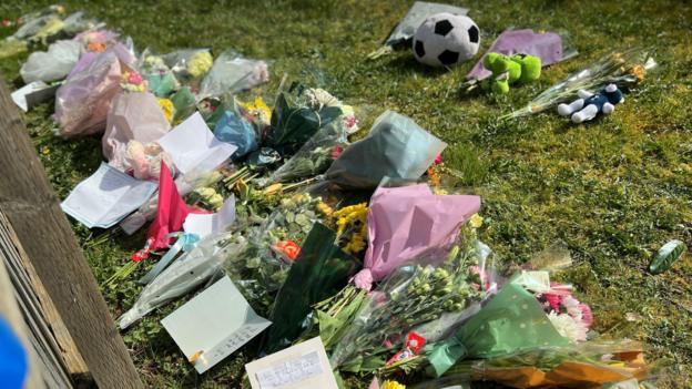 Man, woman and girl, 4, who died in Rushton fire are named - BBC News