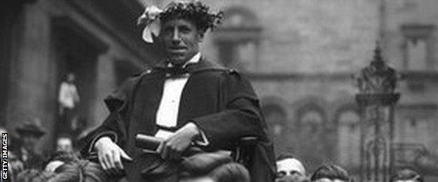 Eric Liddell: Olympic champion inducted into Scottish Rugby Hall of ...