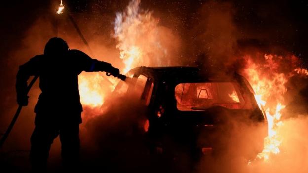 France riots: Within days we were in hell, says mayor - BBC News