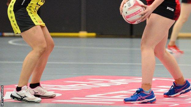 Netball Superleague 2019: Thunder thrash Dragons, Wasps beat Bath - BBC ...