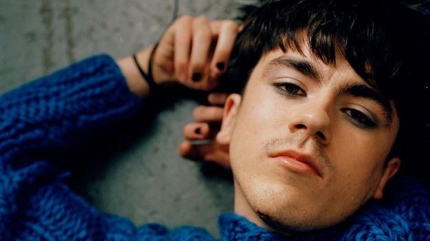 Declan McKenna: 'My new music is my proudest work to date' - BBC News