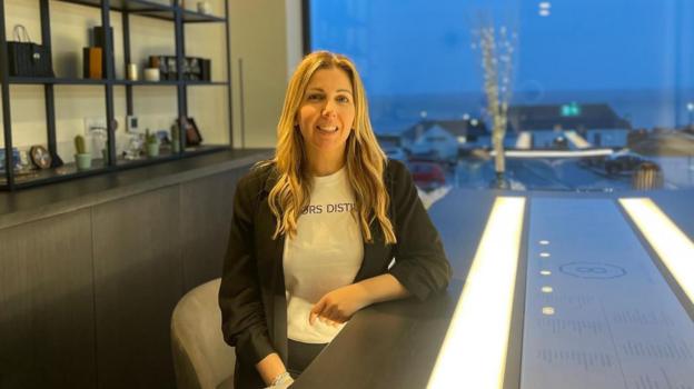 How John O' Groats is bouncing back from 2010 Carbuncle Award - BBC News