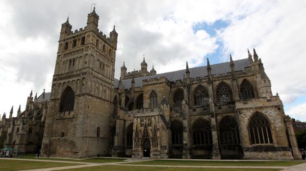 Devon Churches to ring bells to celebrate 100th anniversary - BBC News