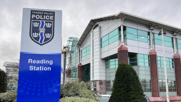 'Fit for purpose' Reading police station officially opens - BBC News