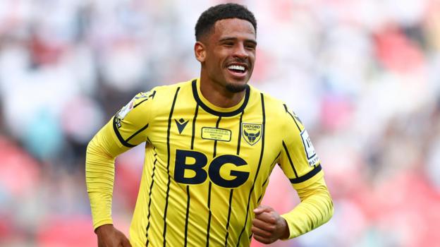 Marcus McGuane: Oxford United midfielder joins Bristol City on two-year ...