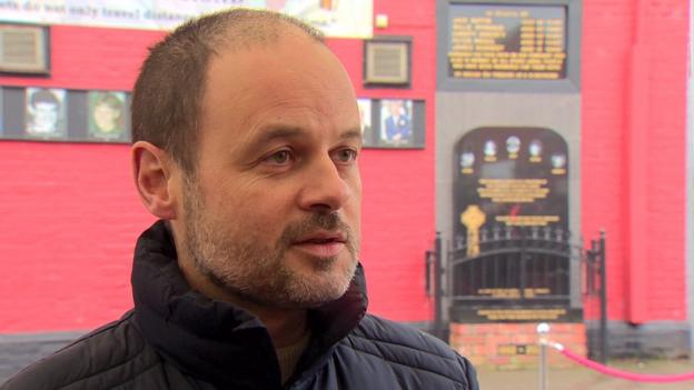 Troubles: Sean Graham bookmakers attack remembered 30 years on - BBC News