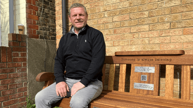Peterborough hospital joins Micky Hazard's Legend on the Bench campaign ...