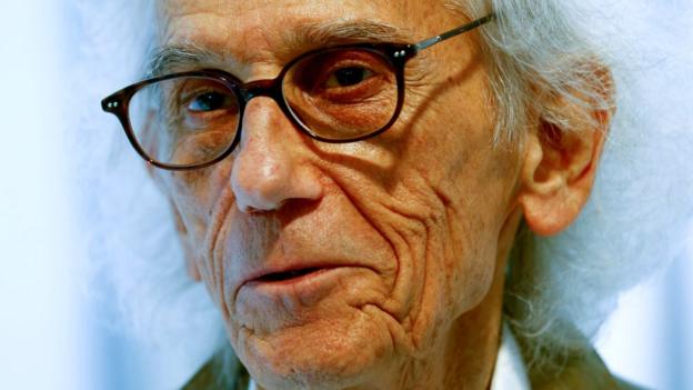 Christo: Bulgarian-born artist who famously wrapped landmarks dies at ...