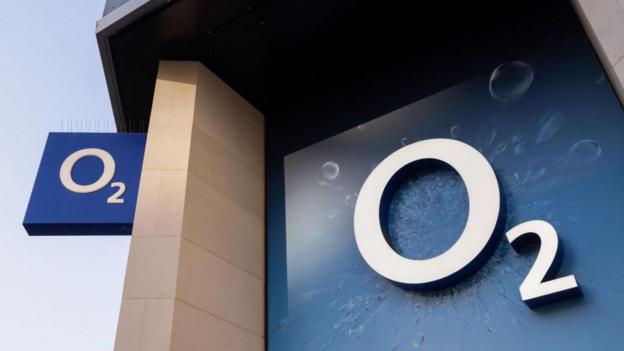Ofcom slams O2 over unexpected mobile phone contract price rise - BBC News