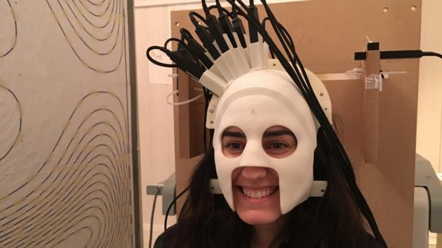 Nottingham wearable brain scanner scientists recognised - BBC News