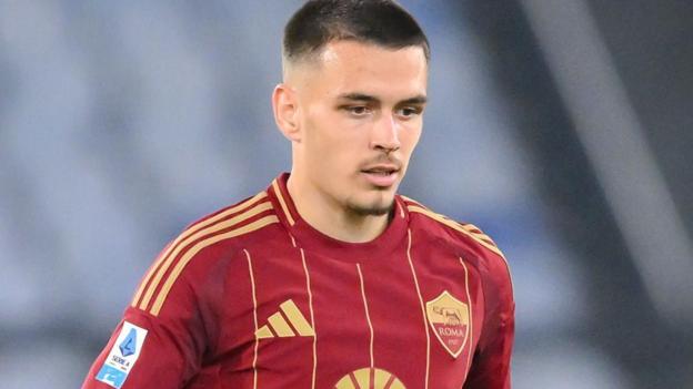 Enzo Le Fee: Sunderland bring in Roma's French midfielder on loan - BBC ...