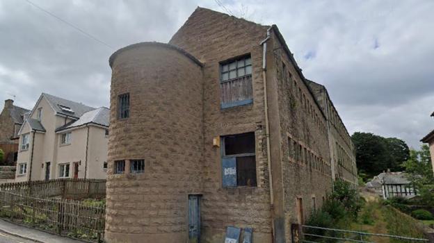 Demolition plan hatched for former Hawick mill - BBC News