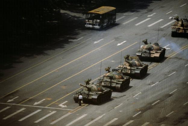 Magnum China: Panoramic portrait of a global superpower - BBC News