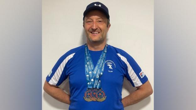 Leicester chef wins three medals at British Transplant Games - BBC News