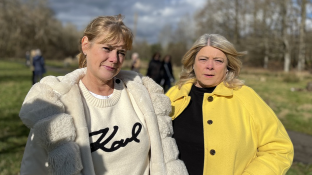 'Covid took our mum the day after we called 999' - BBC News