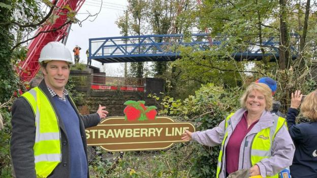 Strawberry Line: New section of former railway line opens as path - BBC ...