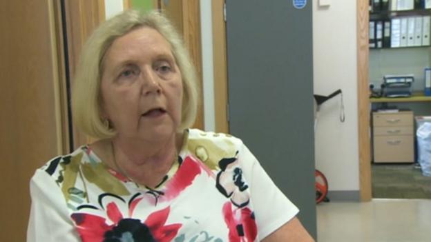 Multiple sclerosis: Swansea woman first in UK to get injection - BBC News