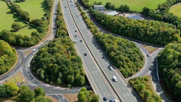 M5 to close for overnight work between junction 27 and junction 25 ...