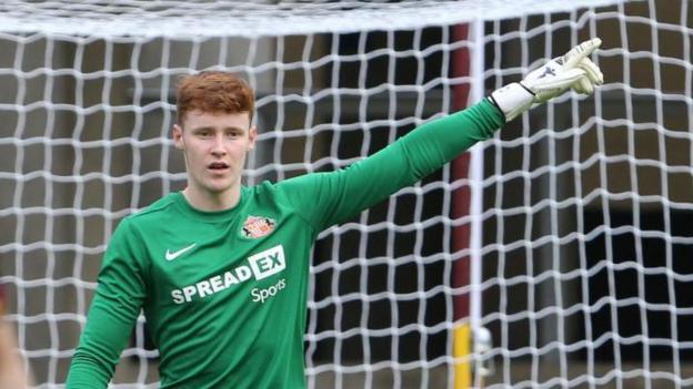 NIFL Premiership: Glenavon sign goalkeeper Jacob Carney - BBC Sport