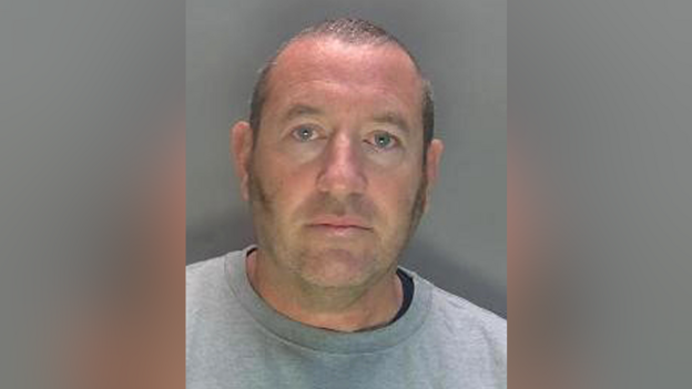 David Carrick: Officers who failed to investigate rapist keep jobs ...