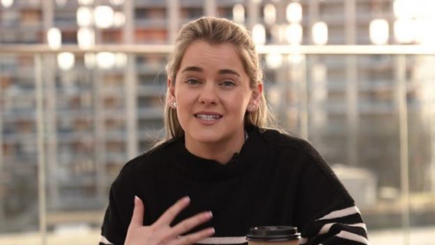 The Traitors: Elen Wyn says GPs laughed at her endometriosis fear - BBC ...