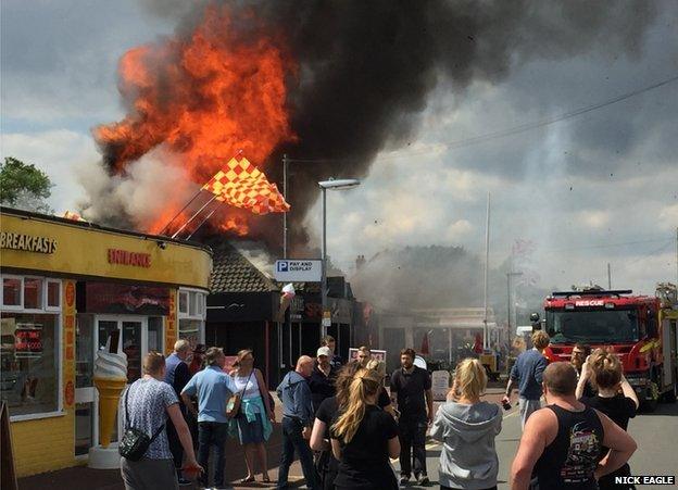 Hemsby chip shop fire rages on seafront - BBC News