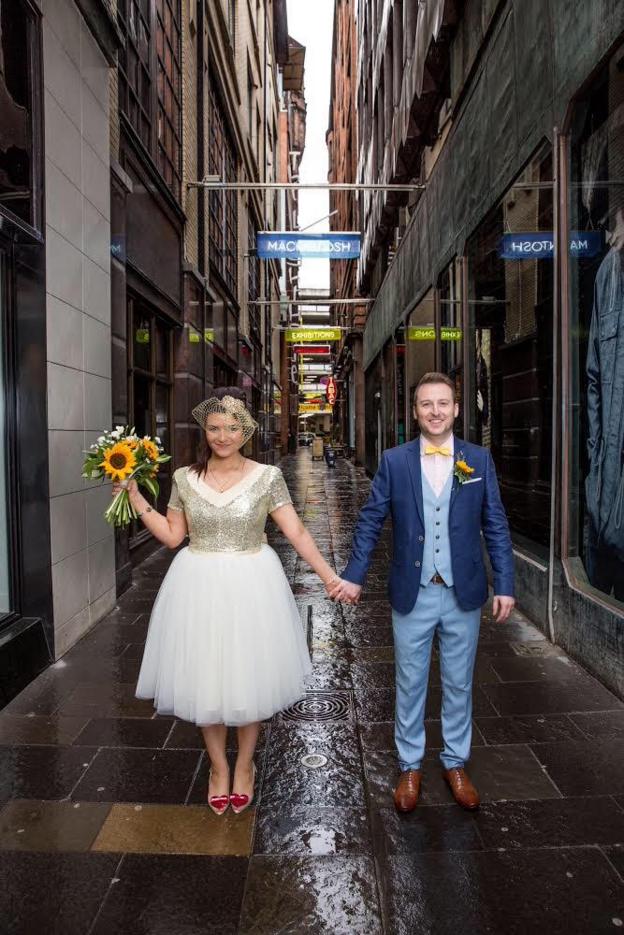 The stand-up who is laughing all the way from the bank - BBC News