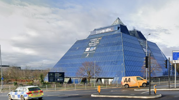 How Stockport's 'Great Pyramid' will look as Indian restaurant - BBC News