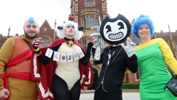 Q-Con: Belfast convention attracts thousands of 'geeks and nerds' - BBC ...
