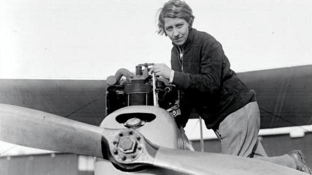 Amy Johnson: Pilot's 1930 Australia flight feat to be celebrated - BBC News