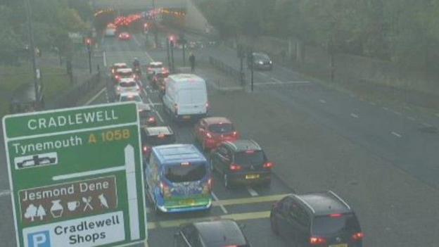 Newcastle Cradlewell crash: Family pay tribute to Craig Russell - BBC News