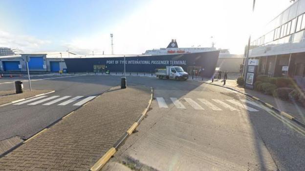 Port of Tyne 'green terminal' aims to create 12,000 jobs - BBC News