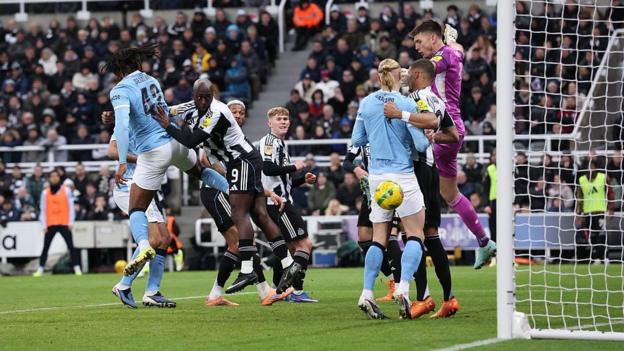 VAR controversy: Offside or not? Manchester City and Arsenal goal ...