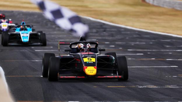 Formula 4 British Championship: Fionn McLaughlin takes championship ...