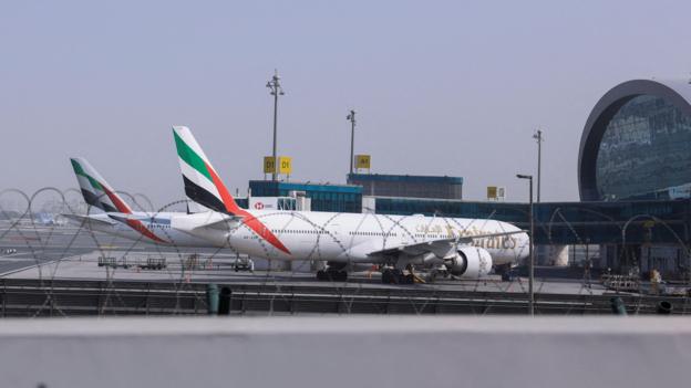 BBC Suffolk reporter in Dubai describes atmosphere after strikes - BBC News