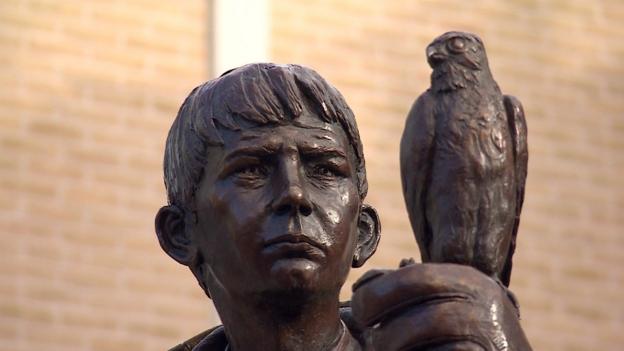Kes: Forgotten 35mm film confirmed as 1969 original - BBC News