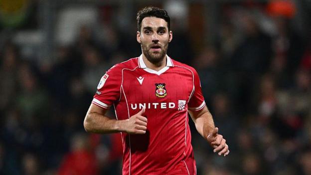 Wrexham news: Matty James ready to battle through pain barrier - BBC Sport