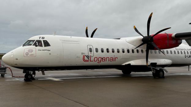 Loganair seeks licence for Channel Islands route - BBC News