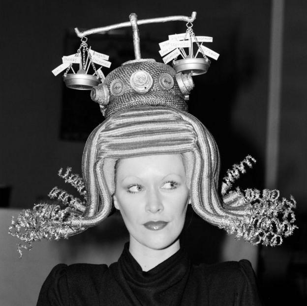The elegance and eccentricity of Easter bonnets on parade - BBC News