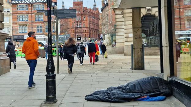 English councils spend £1.7bn on housing homeless people - BBC News