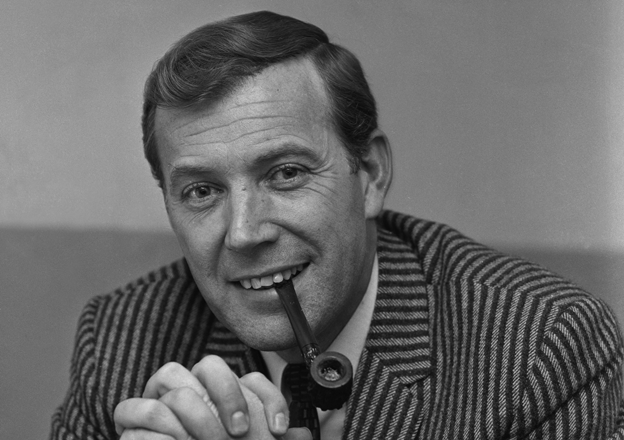 In pictures: Val Doonican - BBC News