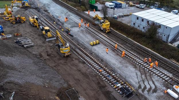 New bridge installed at Dore & Totley as part of £137m rail upgrade ...